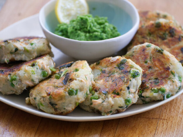 Superhero Salmon Fishcakes - NatureDoc